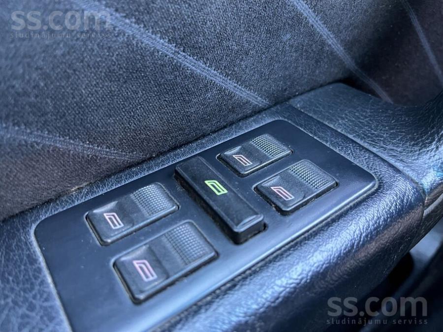 Zils Audi A6 1995 Kuldīga, ar dzinēja tilpumu 2.60 L un nobraukumu 329 tūkst. km par 1350 €, foto 9 vietnē AUTOMOTO.COM.LV