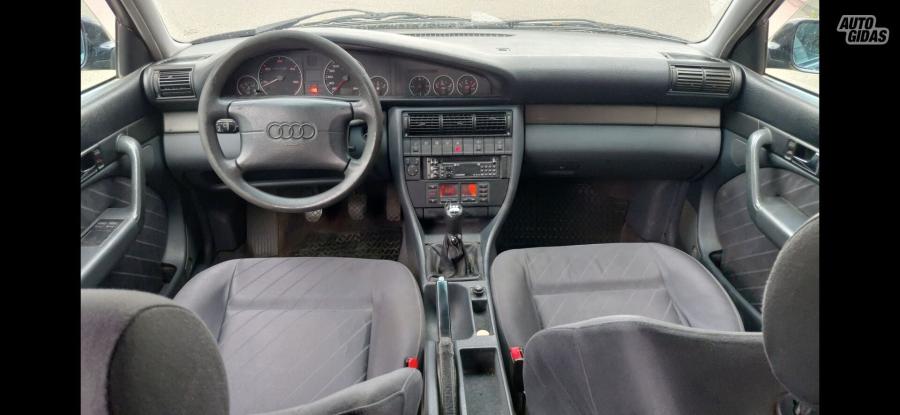 Zils Audi A6 1996 Viļņa, ar dzinēja tilpumu 2.50 L un nobraukumu 476 tūkst. km par 1400 €, foto 7 vietnē AUTOMOTO.COM.LV