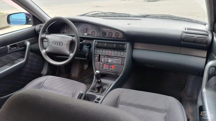 Zils Audi A6 1996 Viļņa, ar dzinēja tilpumu 2.50 L un nobraukumu 476 tūkst. km par 1400 €, foto 8 vietnē AUTOMOTO.COM.LV