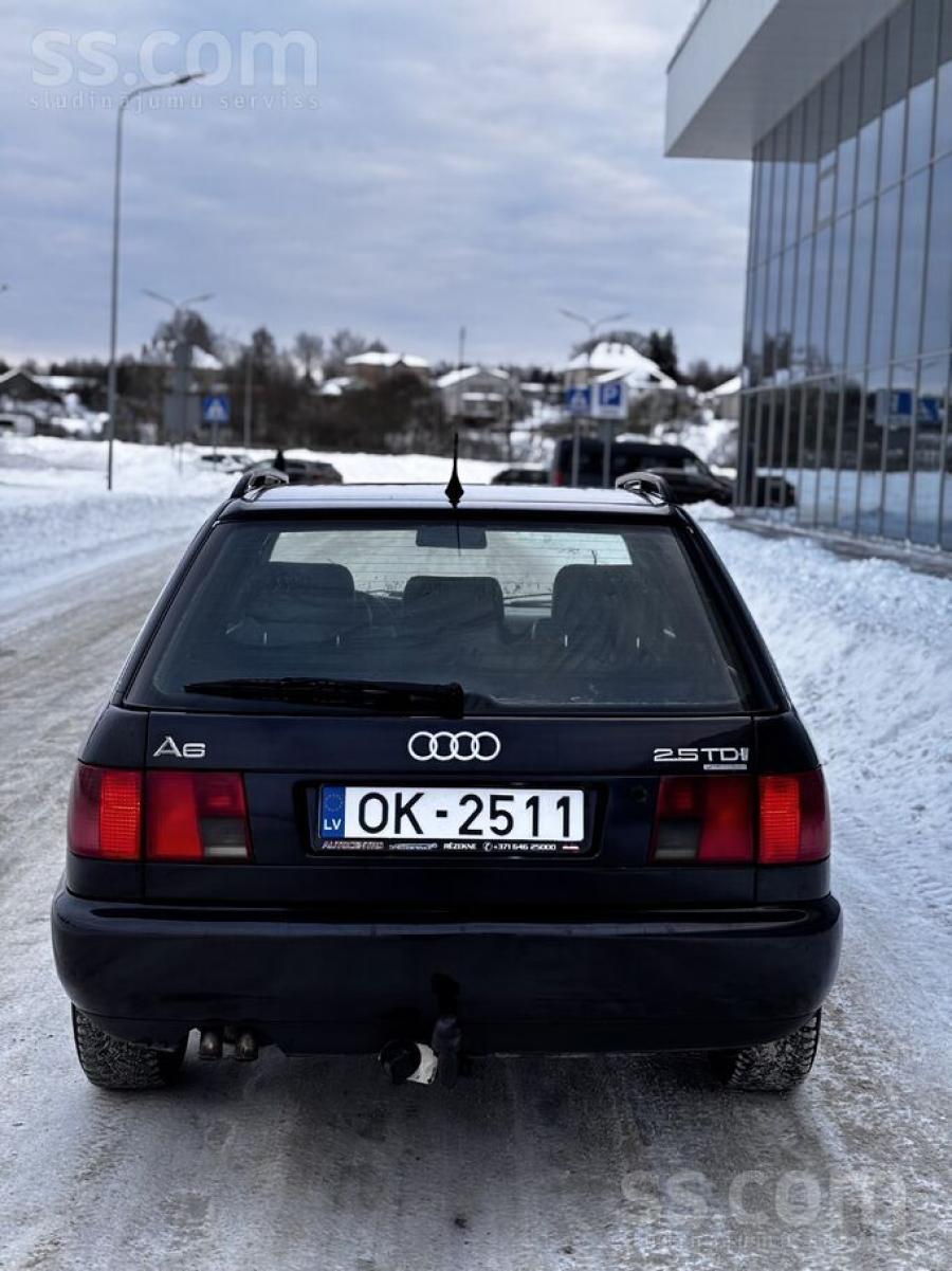 Zils Audi A6 1996 Rēzekne, ar dzinēja tilpumu 2.50 L un nobraukumu 296 tūkst. km par 4500 €, foto 5 vietnē AUTOMOTO.COM.LV