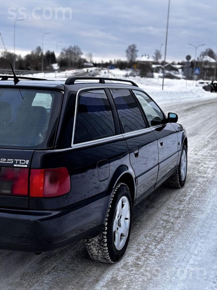 Zils Audi A6 1996 Rēzekne, ar dzinēja tilpumu 2.50 L un nobraukumu 296 tūkst. km par 4500 €, foto 6 vietnē AUTOMOTO.COM.LV
