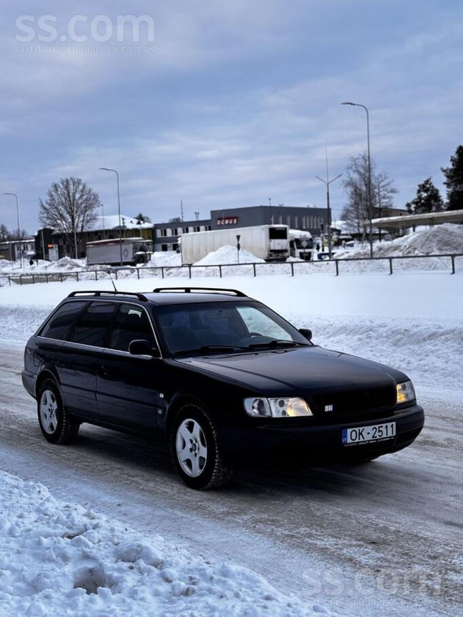 Zils Audi A6 1996 Rēzekne, ar dzinēja tilpumu 2.50 L un nobraukumu 296 tūkst. km par 4500 €, foto 7 vietnē AUTOMOTO.COM.LV