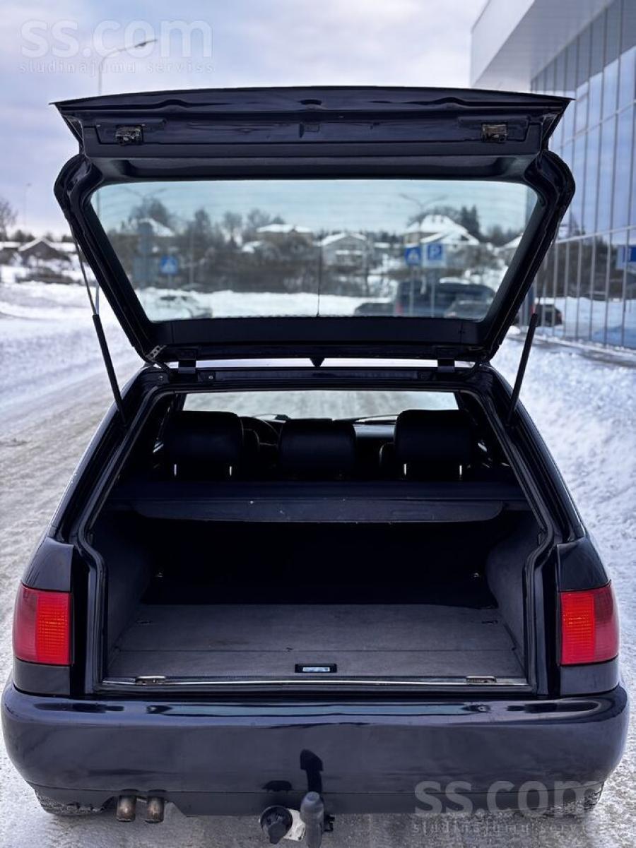 Zils Audi A6 1996 Rēzekne, ar dzinēja tilpumu 2.50 L un nobraukumu 296 tūkst. km par 4500 €, foto 12 vietnē AUTOMOTO.COM.LV