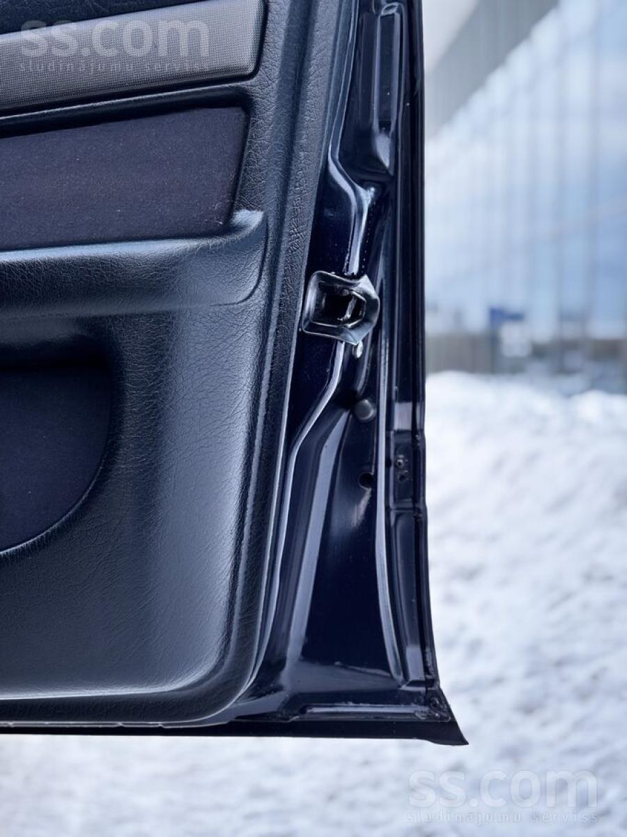 Zils Audi A6 1996 Rēzekne, ar dzinēja tilpumu 2.50 L un nobraukumu 296 tūkst. km par 4500 €, foto 15 vietnē AUTOMOTO.COM.LV