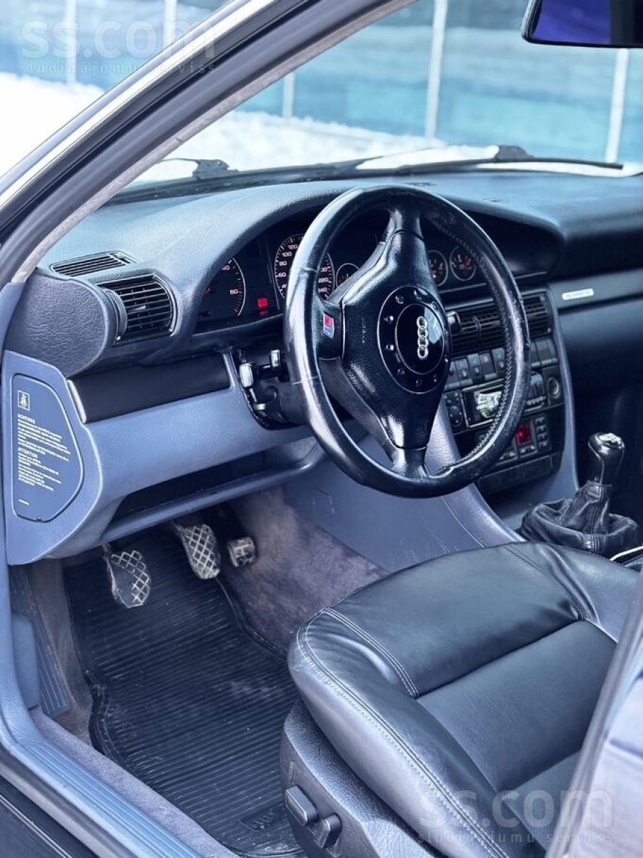 Zils Audi A6 1996 Rēzekne, ar dzinēja tilpumu 2.50 L un nobraukumu 296 tūkst. km par 4500 €, foto 17 vietnē AUTOMOTO.COM.LV