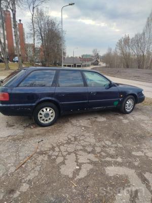 Zils Audi A6 1996 Krāslava, ar dzinēja tilpumu 2.50 L un nobraukumu 474 tūkst. km par 600 €, foto 4 vietnē AUTOMOTO.COM.LV