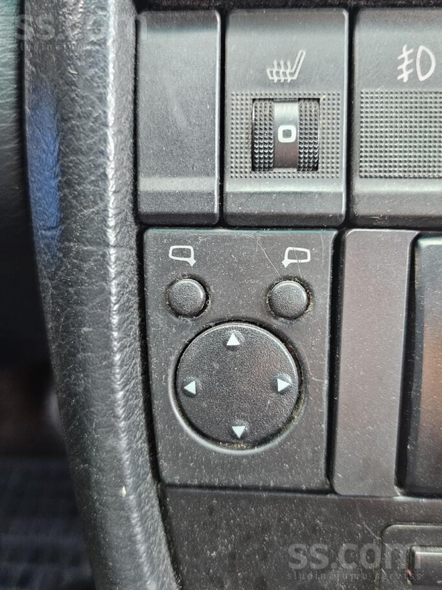 Zils Audi A6 1996 Alūksne, ar dzinēja tilpumu 2.50 L un nobraukumu 499 tūkst. km par 2500 €, foto 21 vietnē AUTOMOTO.COM.LV