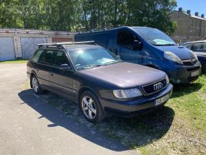 Zils Audi A6 1997 Rīga, ar dzinēja tilpumu 2.50 L un nobraukumu 470 tūkst. km par 1000 €, foto  vietnē AUTOMOTO.COM.LV