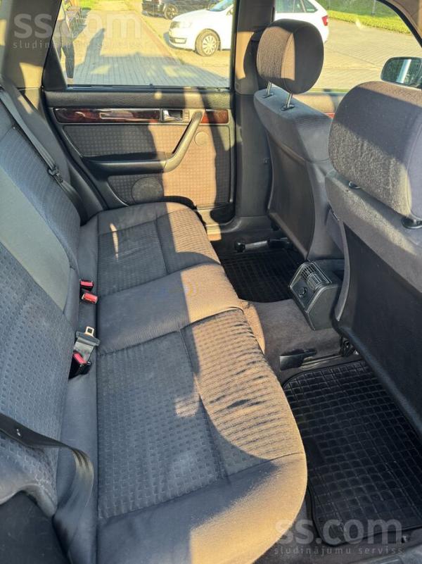Blue Audi A6 1997 in Tukums, with an engine capacity of 2.50 L and mileage of 484 thousand km for 1000 €, photo 8 on AUTOMOTO.COM.LV