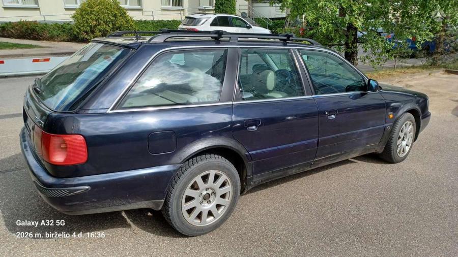 Zils Audi A6 1997 Viļņa, ar dzinēja tilpumu 2.46 L un nobraukumu 302 tūkst. km par 750 €, foto 6 vietnē AUTOMOTO.COM.LV