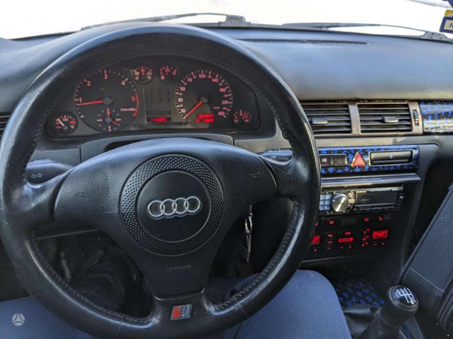 Blue Audi A6 1998 in Vilnius, with an engine capacity of 2.50 L and mileage of 3245 thousand km for 950 €, photo 7 on AUTOMOTO.COM.LV