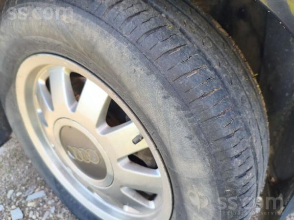 Zils Audi A6 1998 Alūksne, ar dzinēja tilpumu 1.80 L un nobraukumu 279 tūkst. km par 700 €, foto 10 vietnē AUTOMOTO.COM.LV