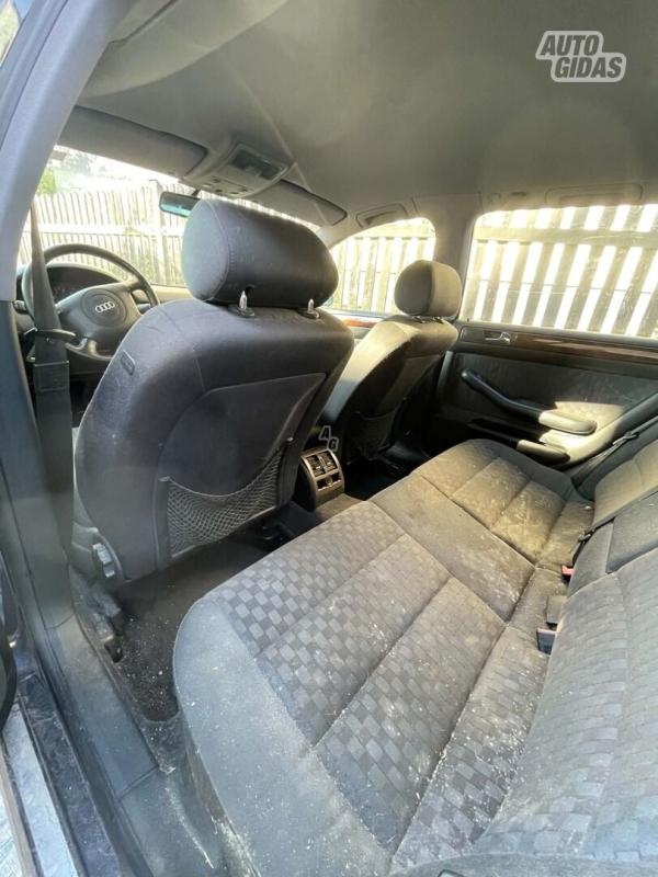 Zils Audi A6 1999 Kaišiadorys, ar dzinēja tilpumu 2.40 L un nobraukumu 350 tūkst. km par 800 €, foto 3 vietnē AUTOMOTO.COM.LV