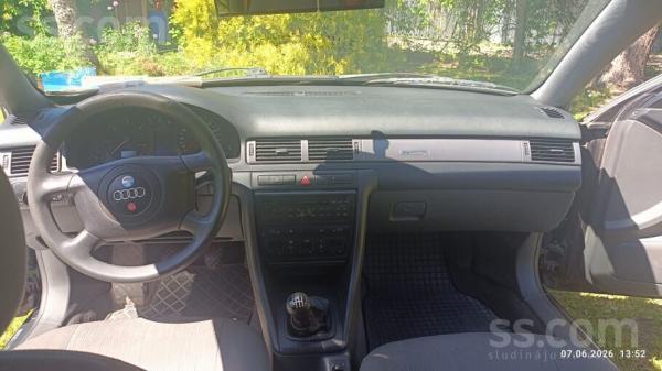 Zils Audi A6 2000 Rīga, ar dzinēja tilpumu 2.50 L un nobraukumu 395 tūkst. km par 700 €, foto 6 vietnē AUTOMOTO.COM.LV