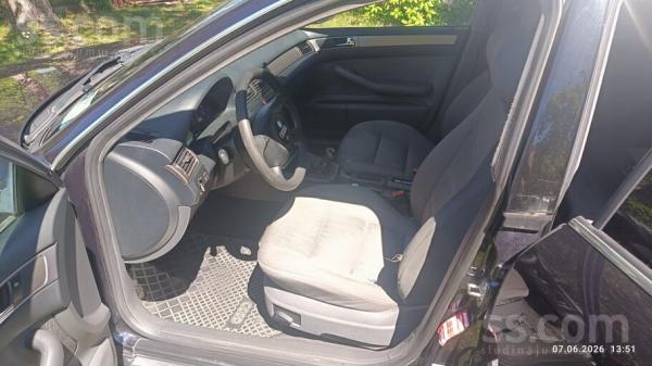 Zils Audi A6 2000 Rīga, ar dzinēja tilpumu 2.50 L un nobraukumu 395 tūkst. km par 600 €, foto 10 vietnē AUTOMOTO.COM.LV