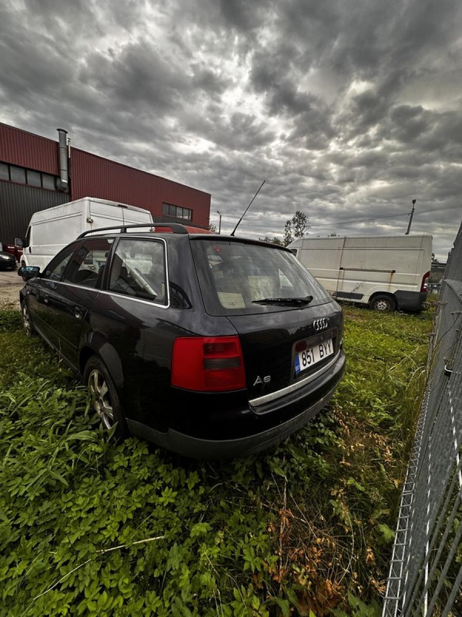 Blue Audi A6 2000 in Tallinn, with an engine capacity of 2.50 L and mileage of 337 thousand km for 999 €, photo 4 on AUTOMOTO.COM.LV