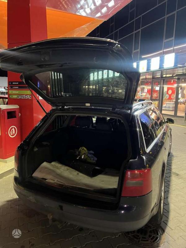 Zils Audi A6 2000 Klaipėda, ar dzinēja tilpumu 2.50 L un nobraukumu 340 tūkst. km par 400 €, foto 2 vietnē AUTOMOTO.COM.LV