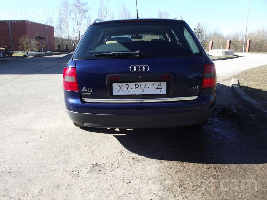 Blue Audi A6 2001 in Riga, with an engine capacity of 2.40 L and mileage of 319 thousand km for 2800 €, photo 6 on AUTOMOTO.COM.LV