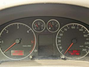 Zils Audi A6 2001 Viļņa, ar dzinēja tilpumu 1.90 L un nobraukumu 558 tūkst. km par 750 €, foto 9 vietnē AUTOMOTO.COM.LV
