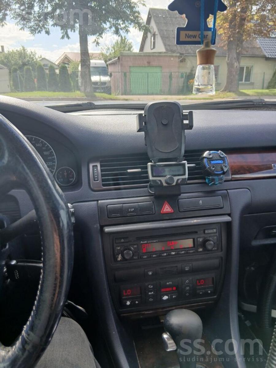 Zils Audi A6 2001 Jelgava, ar dzinēja tilpumu 2.40 L un nobraukumu 405 tūkst. km par 1650 €, foto 3 vietnē AUTOMOTO.COM.LV