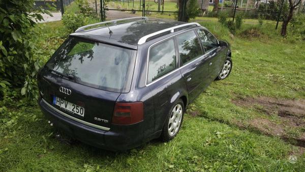 Zils Audi A6 2002 Viļņa, ar dzinēja tilpumu 2.50 L un nobraukumu 278 tūkst. km par 950 €, foto 8 vietnē AUTOMOTO.COM.LV
