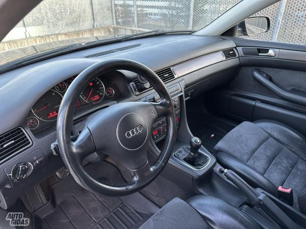Zils Audi A6 2003 Viļņa, ar dzinēja tilpumu 1.90 L un nobraukumu 247 tūkst. km par 2548 €, foto 10 vietnē AUTOMOTO.COM.LV