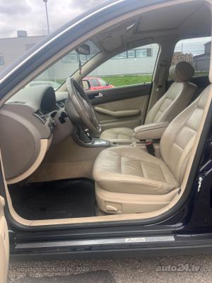 Zils Audi A6 2003 Tallina, ar dzinēja tilpumu 1.90 L un nobraukumu 383 tūkst. km par 1490 €, foto 10 vietnē AUTOMOTO.COM.LV