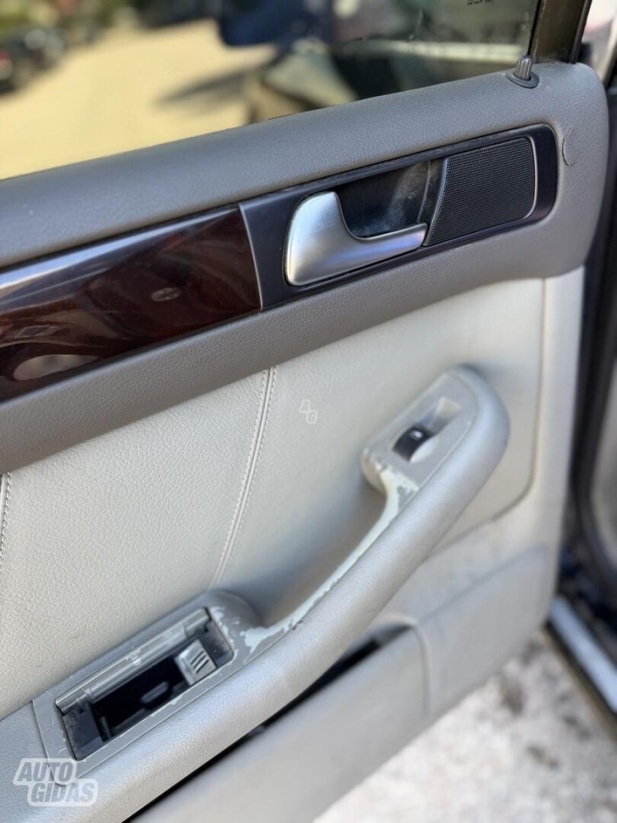 Zils Audi A6 2003 Kauņa, ar dzinēja tilpumu 2.50 L un nobraukumu 400 tūkst. km par 1200 €, foto 18 vietnē AUTOMOTO.COM.LV