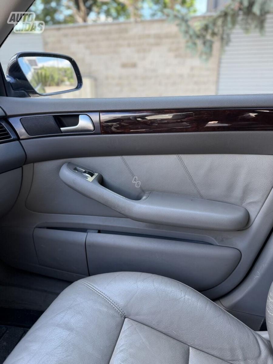 Zils Audi A6 2003 Kauņa, ar dzinēja tilpumu 2.50 L un nobraukumu 400 tūkst. km par 1200 €, foto 25 vietnē AUTOMOTO.COM.LV