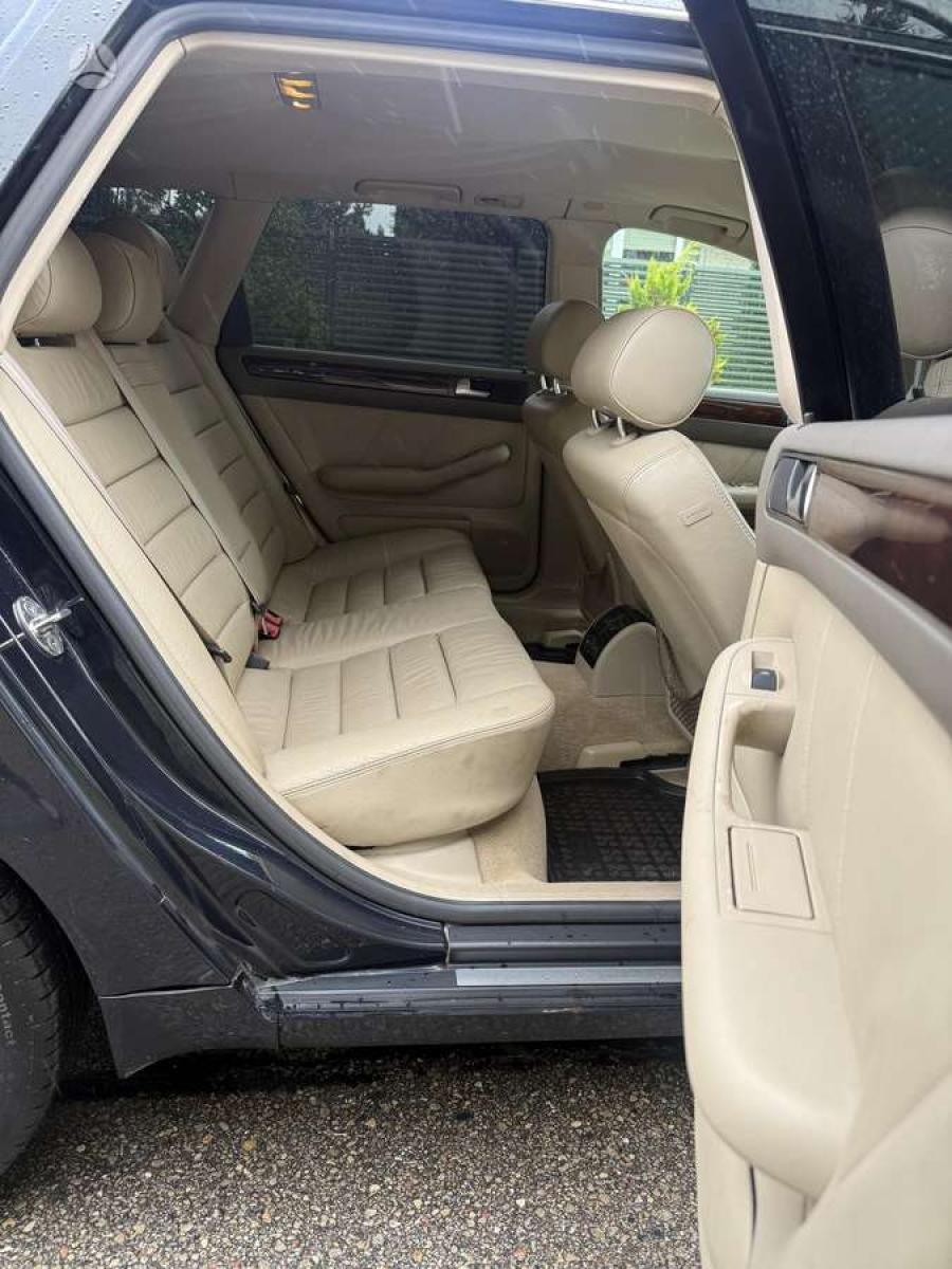 Blue Audi A6 2003 in Vilnius, with an engine capacity of 2.50 L and mileage of 209 thousand km for 2250 €, photo 11 on AUTOMOTO.COM.LV