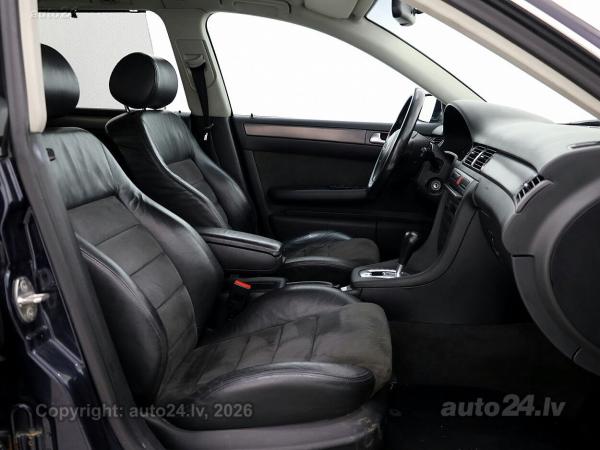 Zils Audi A6 2004 Tallina, ar dzinēja tilpumu 2.50 L un nobraukumu 274 tūkst. km par 899 €, foto 6 vietnē AUTOMOTO.COM.LV