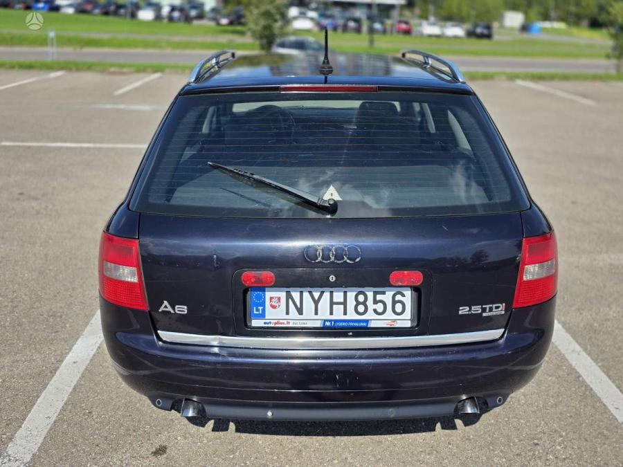 Синий Ауди А6 2004 в Вильнюс, объемом двигателя 2.50 л и пробегом 320 тыс. км за 950 €, фото 4 на AUTOMOTO.COM.LV