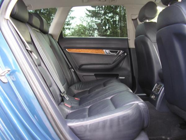 Zils Audi A6 2005 Rīga, ar dzinēja tilpumu 3.00 L un nobraukumu 250 tūkst. km par 5350 €, foto 7 vietnē AUTOMOTO.COM.LV