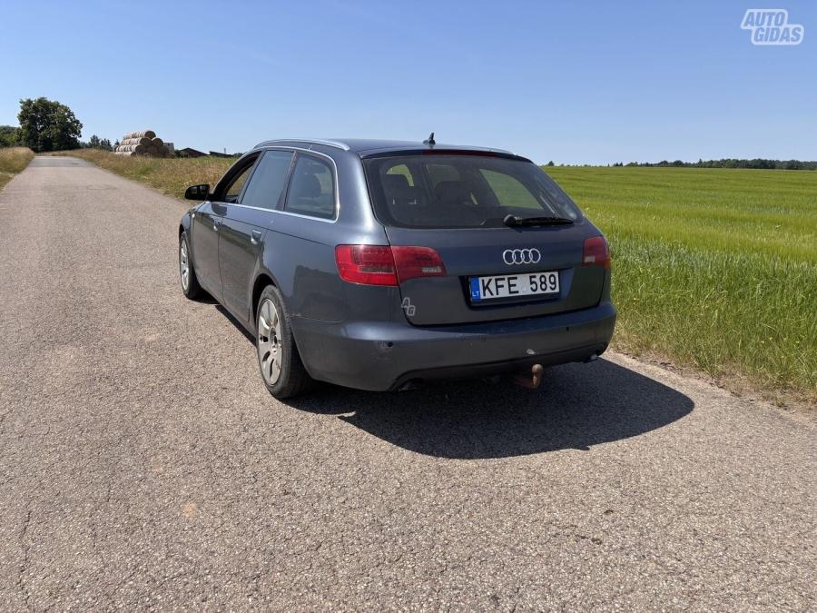 Zils Audi A6 2005 Kauņa, ar dzinēja tilpumu 2.70 L un nobraukumu 374 tūkst. km par 1900 €, foto 5 vietnē AUTOMOTO.COM.LV
