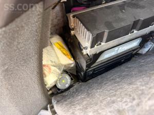 Zils Audi A6 2005 Rīga, ar dzinēja tilpumu 2.70 L un nobraukumu 313 tūkst. km par 3100 €, foto 16 vietnē AUTOMOTO.COM.LV