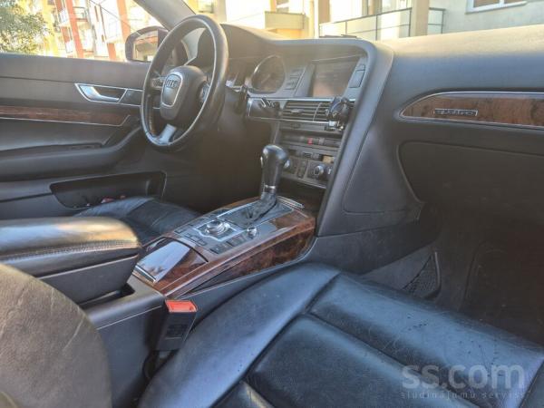 Синий Ауди А6 2005 в Рига, объемом двигателя 3.00 л и пробегом 310 тыс. км за 1550 €, фото 7 на AUTOMOTO.COM.LV