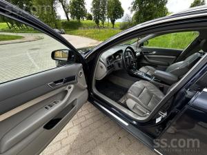 Zils Audi A6 2006 Daugavpils, ar dzinēja tilpumu 3.00 L un nobraukumu 484 tūkst. km par 3900 €, foto 14 vietnē AUTOMOTO.COM.LV