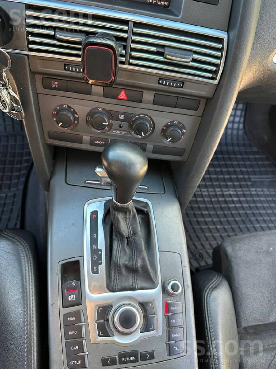 Blue Audi A6 2006 in Riga, with an engine capacity of 2.70 L and mileage of 340 thousand km for 2300 €, photo 17 on AUTOMOTO.COM.LV