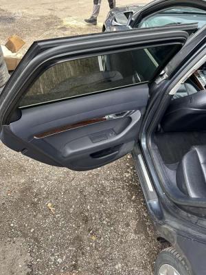 Blue Audi A6 2006 in Kaunas, with an engine capacity of 2.97 L and mileage of 400 thousand km for 1990 €, photo 12 on AUTOMOTO.COM.LV
