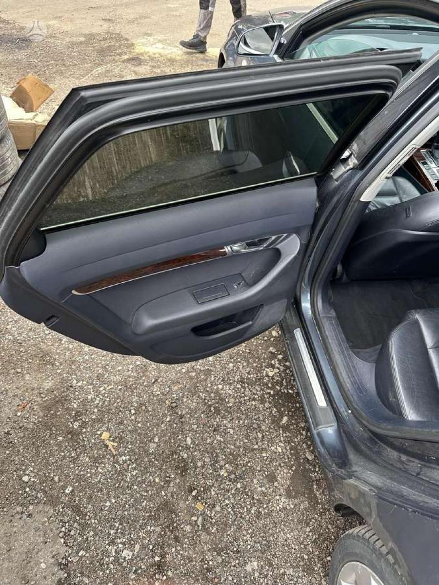 Blue Audi A6 2006 in Kaunas, with an engine capacity of 2.97 L and mileage of 400 thousand km for 1990 €, photo 12 on AUTOMOTO.COM.LV