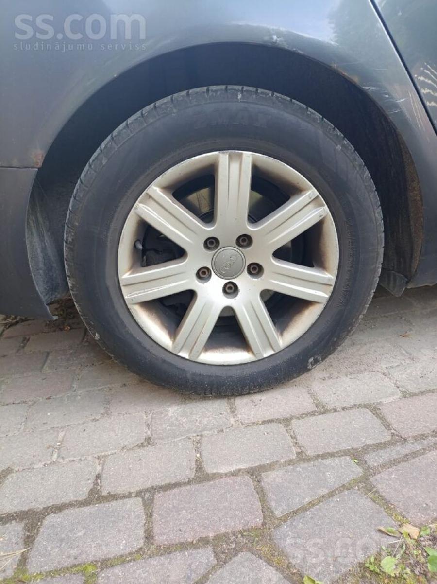 Blue Audi A6 2006 in Riga, with an engine capacity of 2.70 L and mileage of 400 thousand km for 1200 €, photo 5 on AUTOMOTO.COM.LV