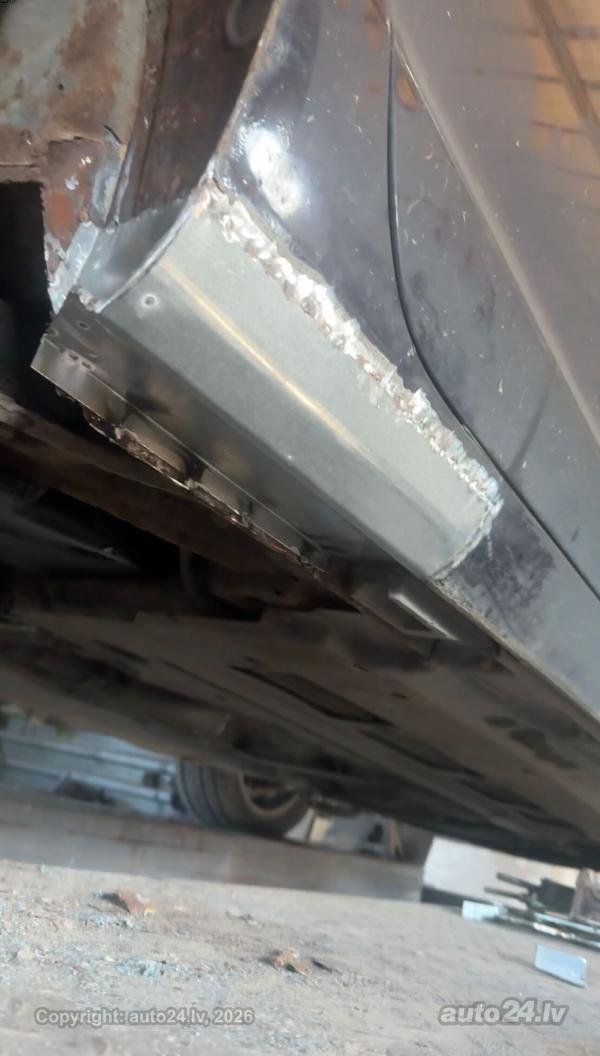 Zils Audi A6 2006 Tallina, ar dzinēja tilpumu 2.00 L un nobraukumu 408 tūkst. km par 1990 €, foto 6 vietnē AUTOMOTO.COM.LV