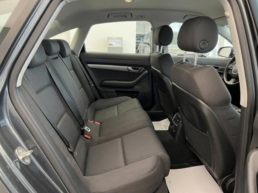 Zils Audi A6 2006 Tallina, ar dzinēja tilpumu 3.20 L un nobraukumu 144 tūkst. km par 4300 €, foto 8 vietnē AUTOMOTO.COM.LV