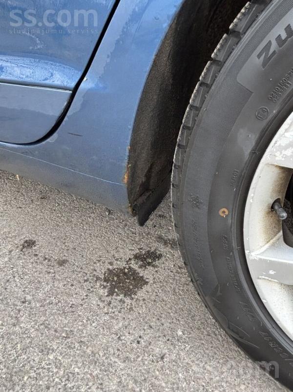 Zils Audi A6 2007 Saldus, ar dzinēja tilpumu 2.70 L un nobraukumu 445 tūkst. km par 3255 €, foto 9 vietnē AUTOMOTO.COM.LV