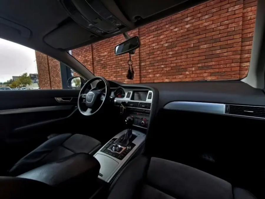 Blue Audi A6 2009 in Riga, with an engine capacity of 2.00 L and mileage of 246 thousand km for 6290 €, photo 6 on AUTOMOTO.COM.LV
