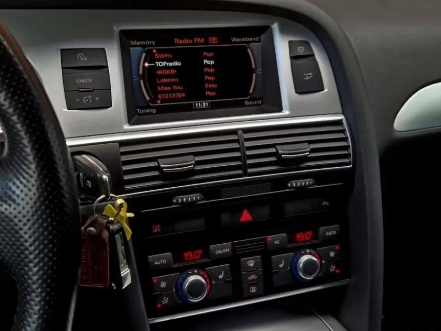 Blue Audi A6 2009 in Riga, with an engine capacity of 2.00 L and mileage of 246 thousand km for 6290 €, photo 12 on AUTOMOTO.COM.LV