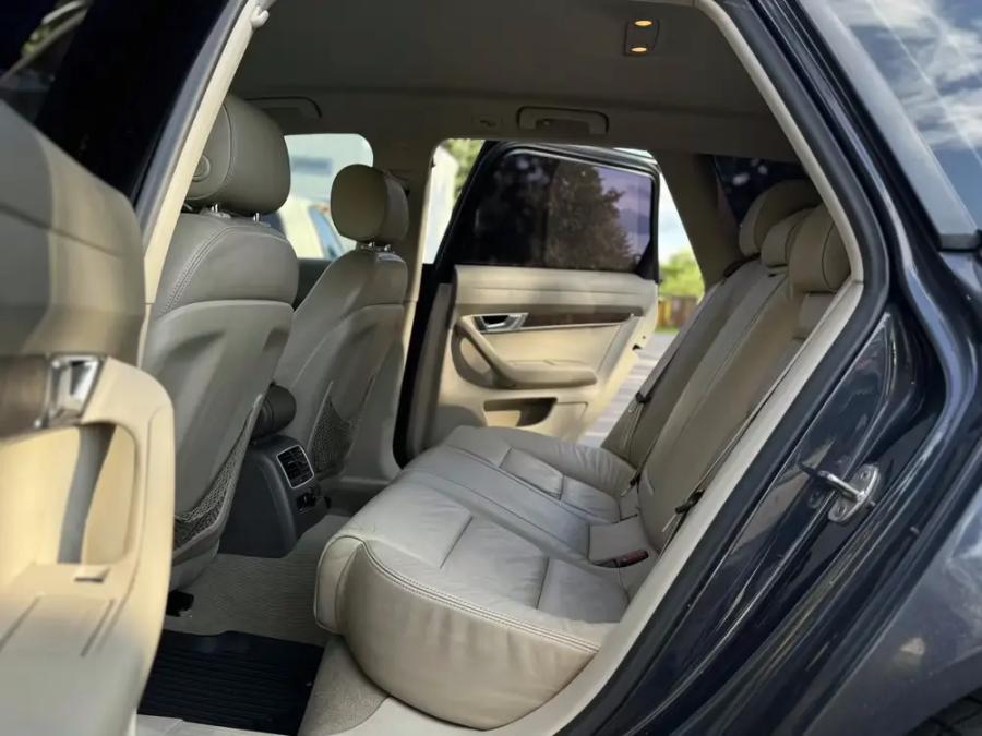 Blue Audi A6 2009 in Jurmala, with an engine capacity of 3.00 L and mileage of 336 thousand km for 5490 €, photo 9 on AUTOMOTO.COM.LV