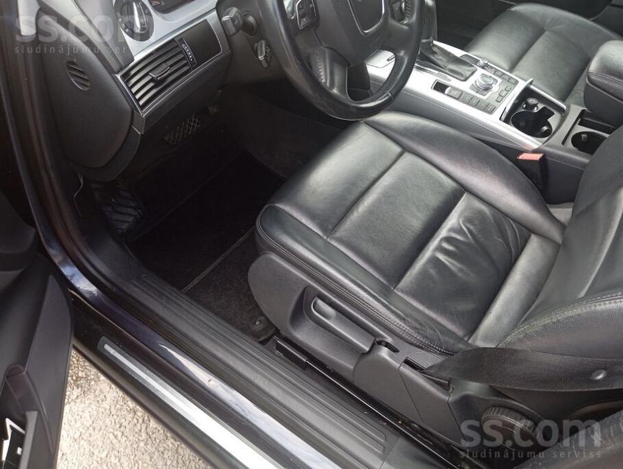 Blue Audi A6 2010 in Riga, with an engine capacity of 2.70 L and mileage of 262 thousand km for 4900 €, photo 16 on AUTOMOTO.COM.LV