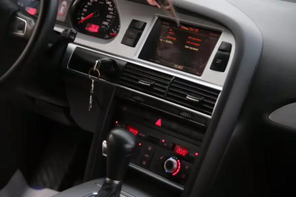 Синий Ауди А6 2010 в Рига, объемом двигателя 2.70 л и пробегом 252 тыс. км за 4290 €, фото 8 на AUTOMOTO.COM.LV