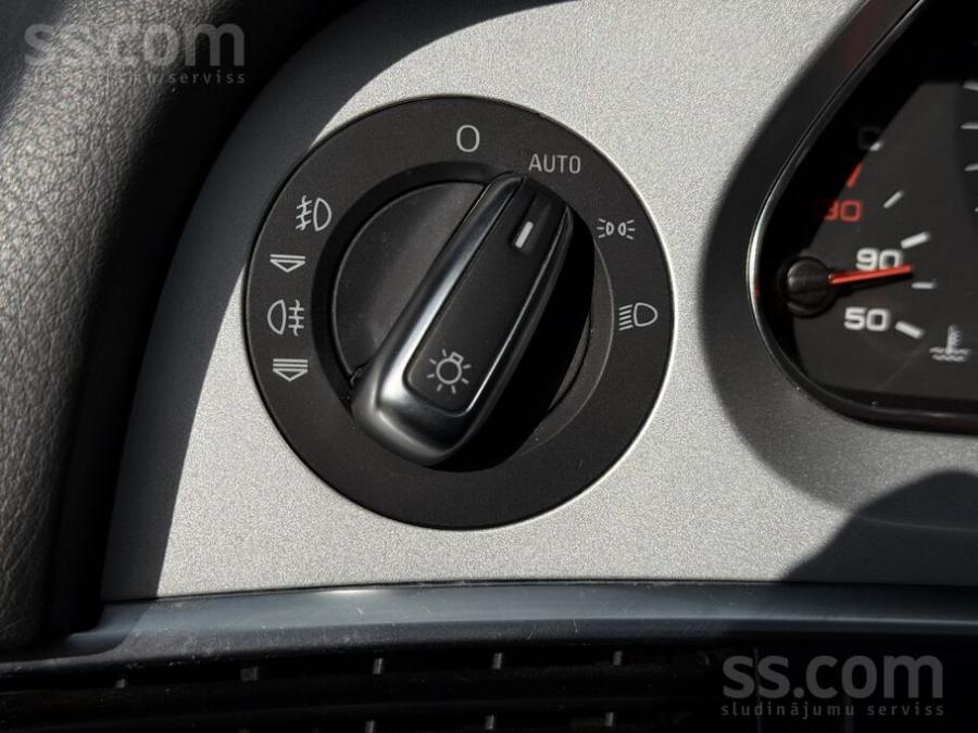 Zils Audi A6 2011 Rīga, ar dzinēja tilpumu 3.00 L un nobraukumu 337 tūkst. km par 5990 €, foto 15 vietnē AUTOMOTO.COM.LV